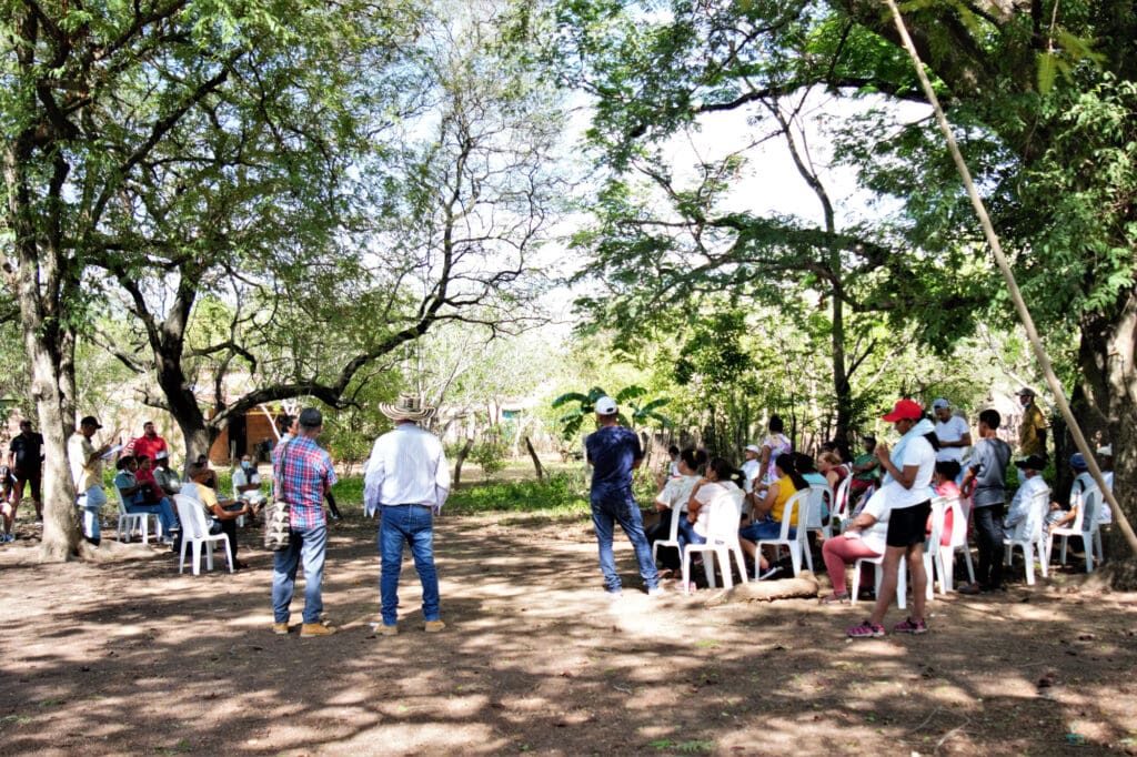 Cómo organizaciones de base de la región carbonífera colombiana del ...